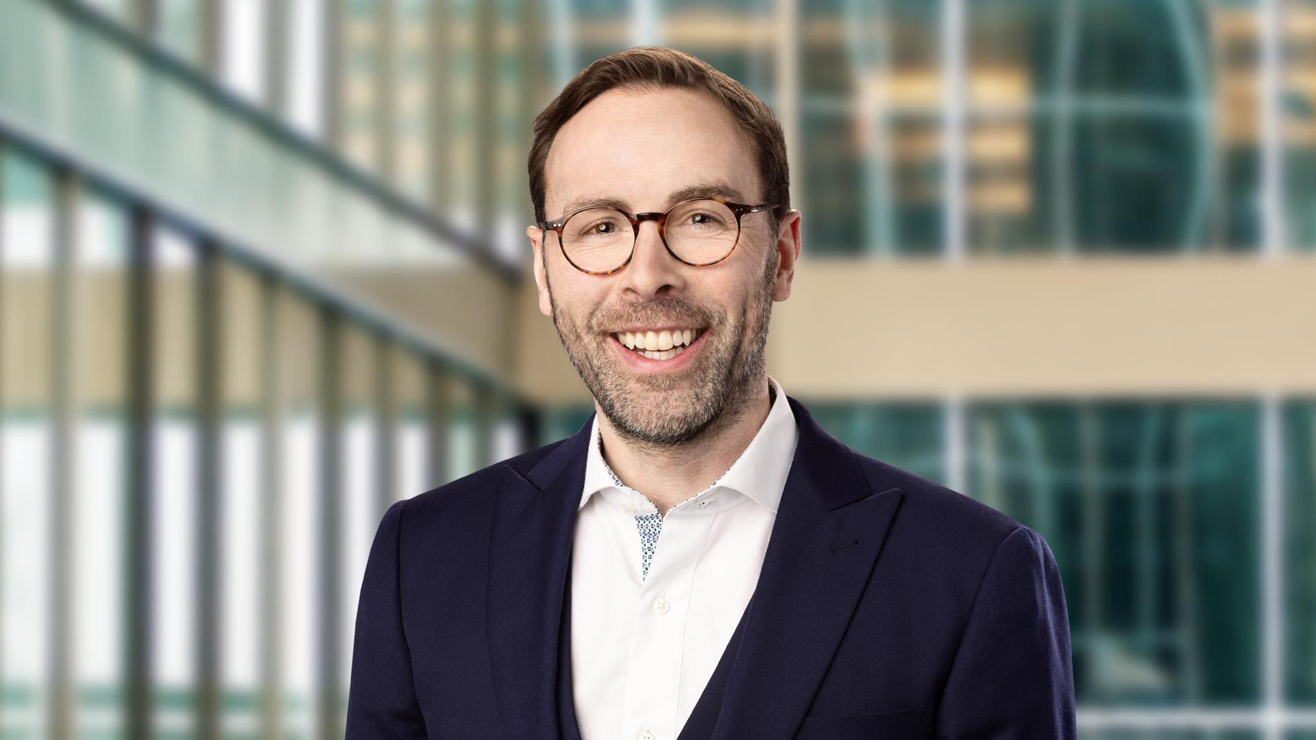 Christopher S. Sutherland - Bank of Canada